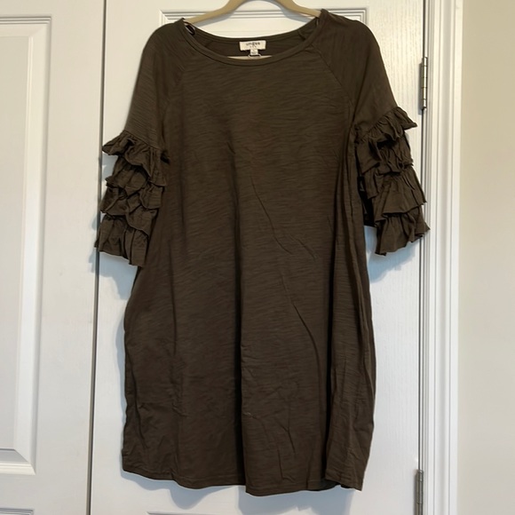 Umgee | Dresses | Umgee Forest Green Long Sleeve Dress With Ruffle ...